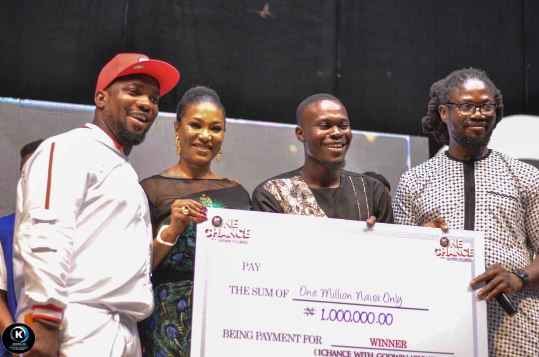 Comedian emerges winner of 'One Chance with Godwin' Season 2 – The Sun ...