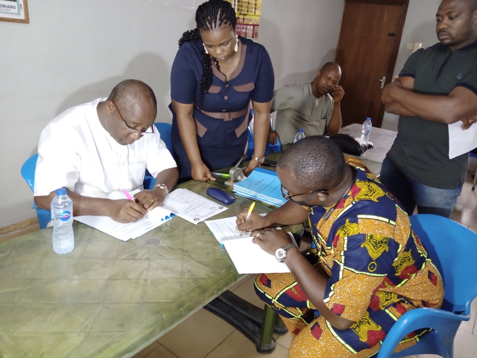 Anambra govt signs contract with 5 firms on housing estate – The Sun ...