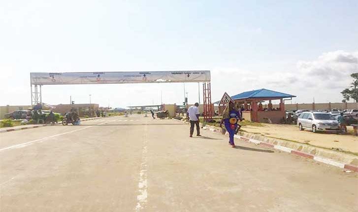 Porous borders, mild punishment, crippling fight against fake drugs ...