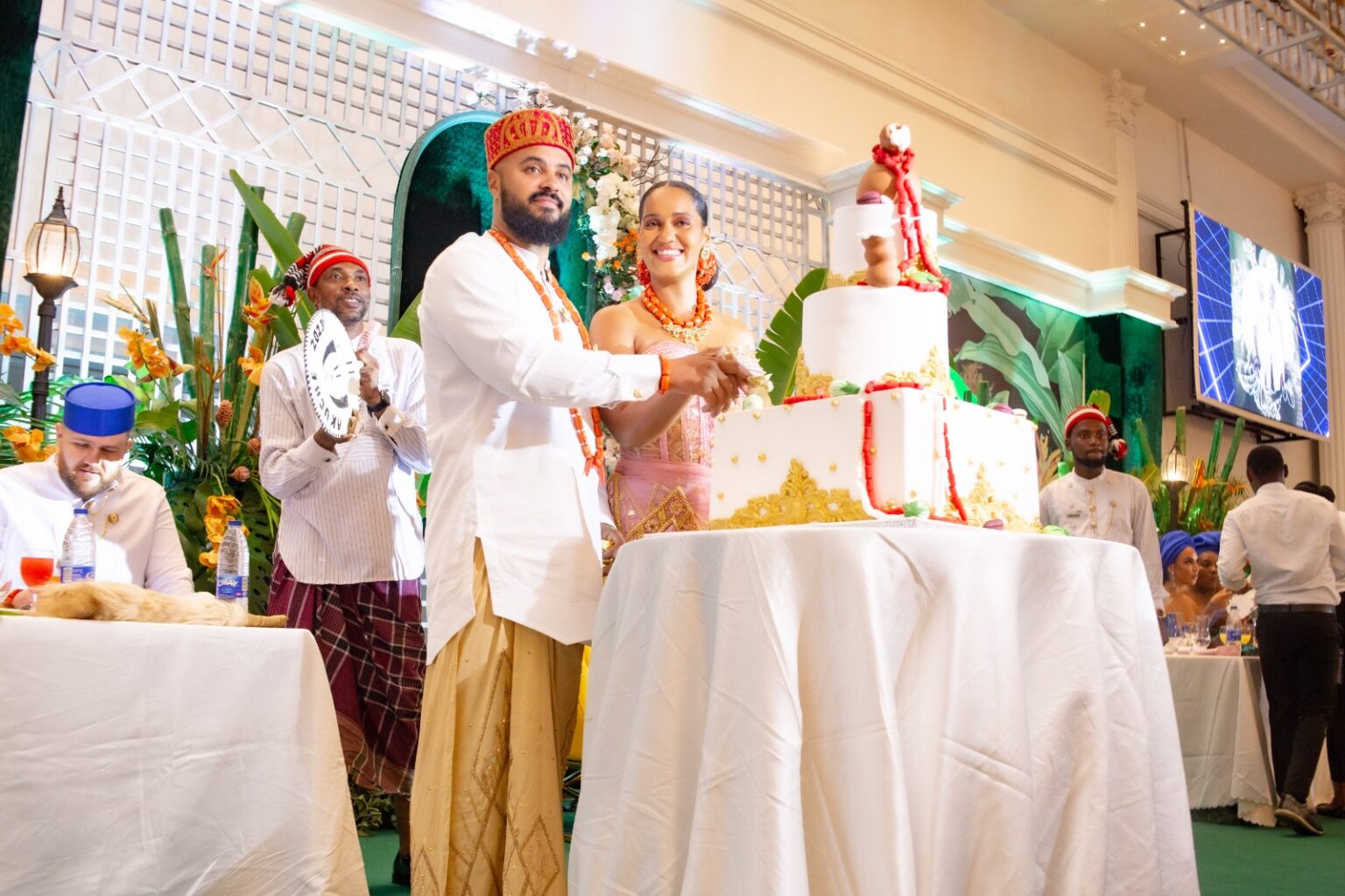 Capt Ihenacho's son 'Uche' weds 'Akudo' – The Sun Nigeria