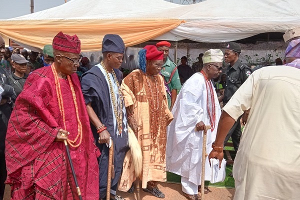 Oyo: 6 new traditional rulers get instrument of office