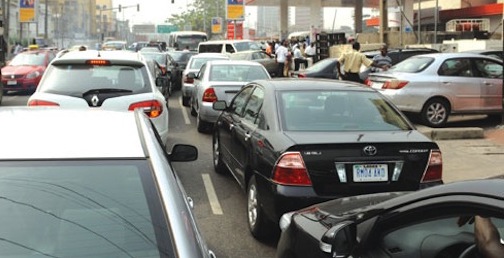 Fuel scarcity hits Abuja as long queues resurface at filling stations