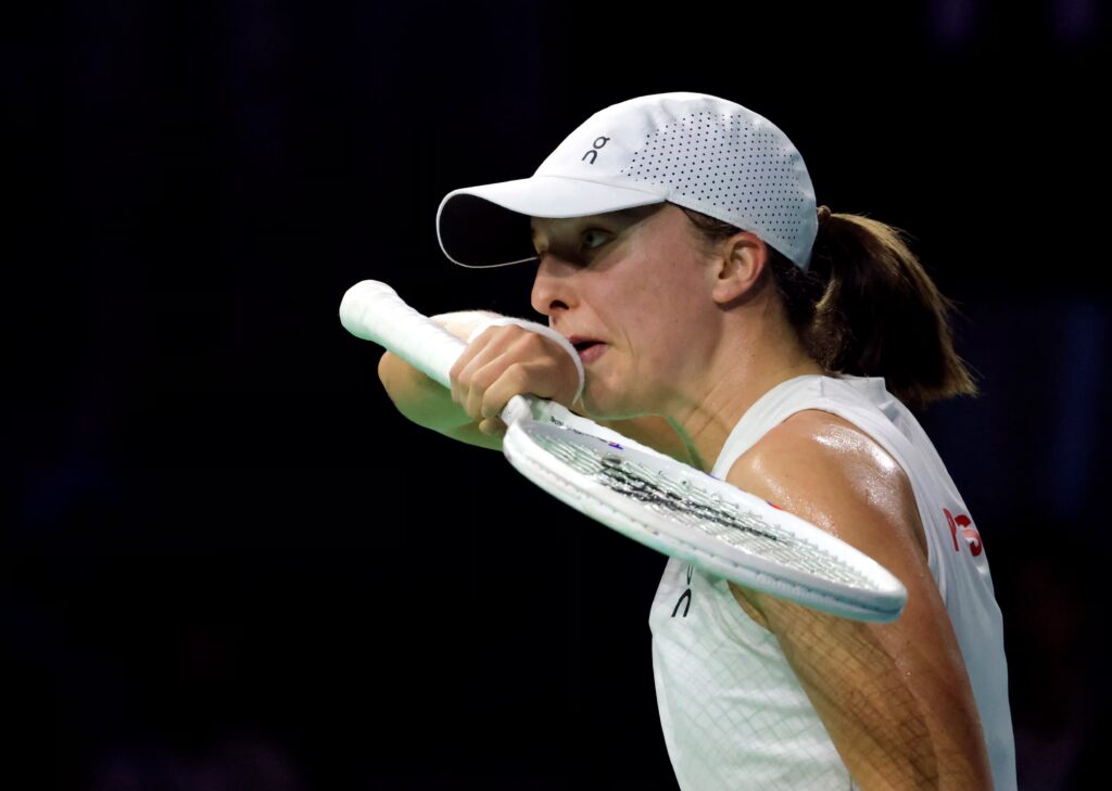 Swiatek accepts one-month doping suspension