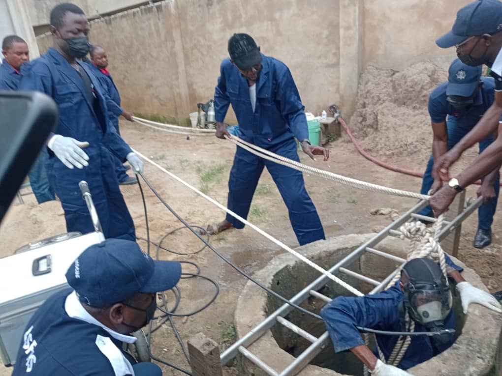Man rescued from 80ft well in Lagos
