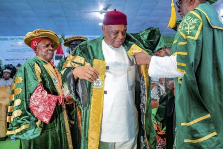 Senator Orji Uzor Kalu and others at the confernment