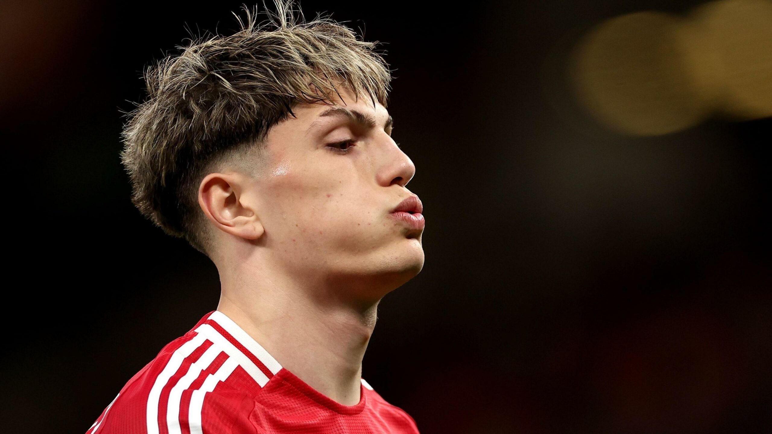 Allow me join Chelsea or won’t play for 12 months – Garnacho tells Man ...