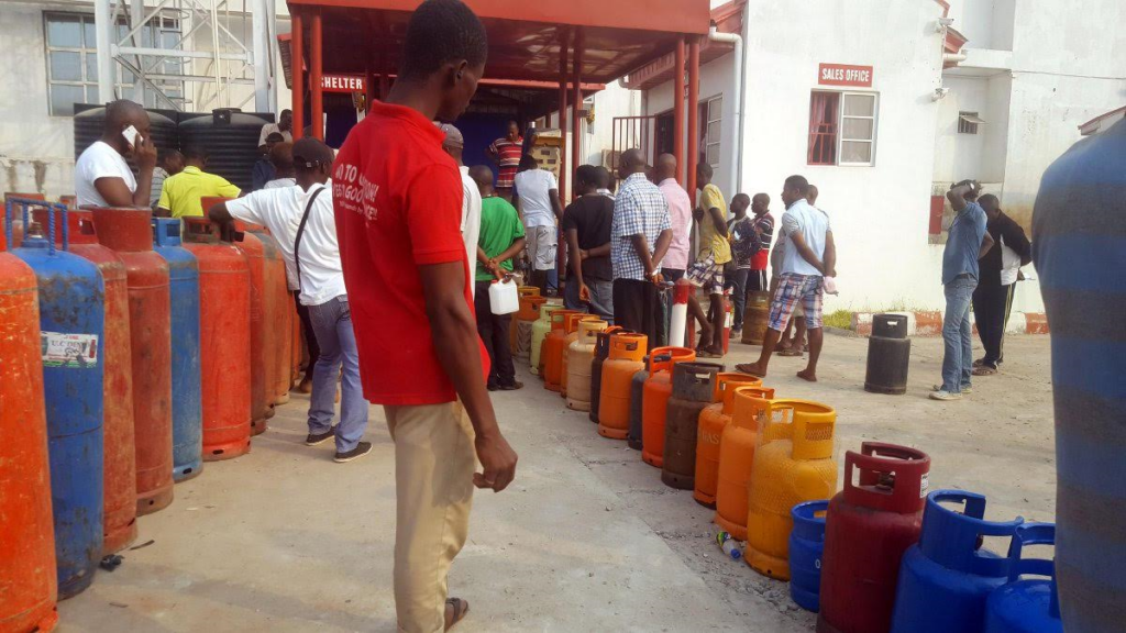 Lagosians groan as cooking gas prices soar