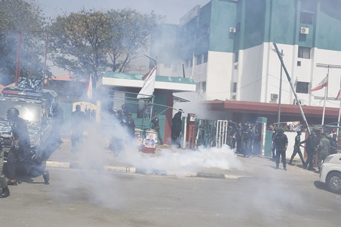 Show of force at PDP headquarters