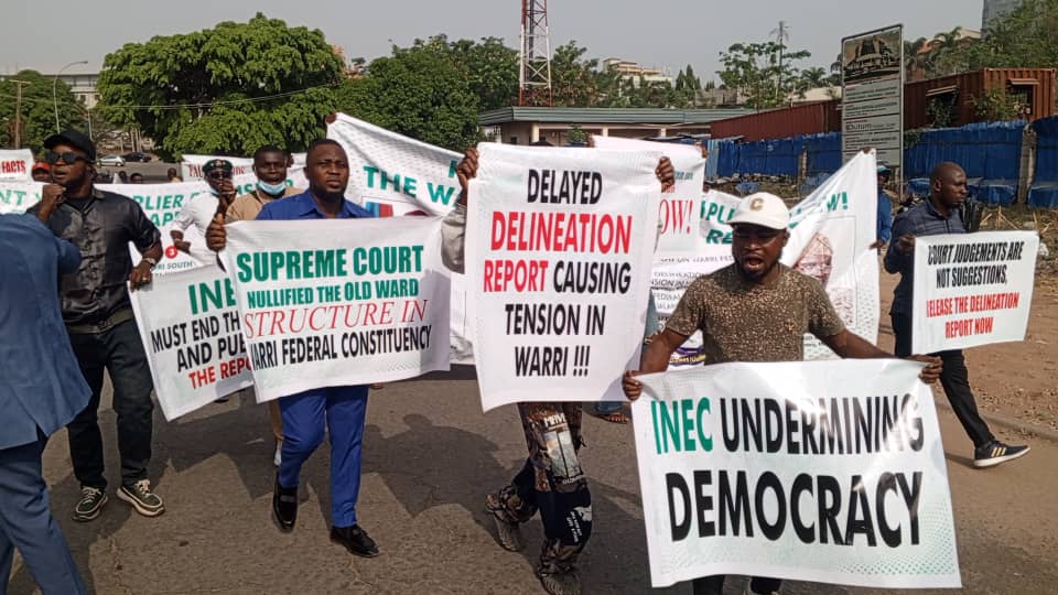 2027 polls in danger as Warri protesters accuse INEC of delay