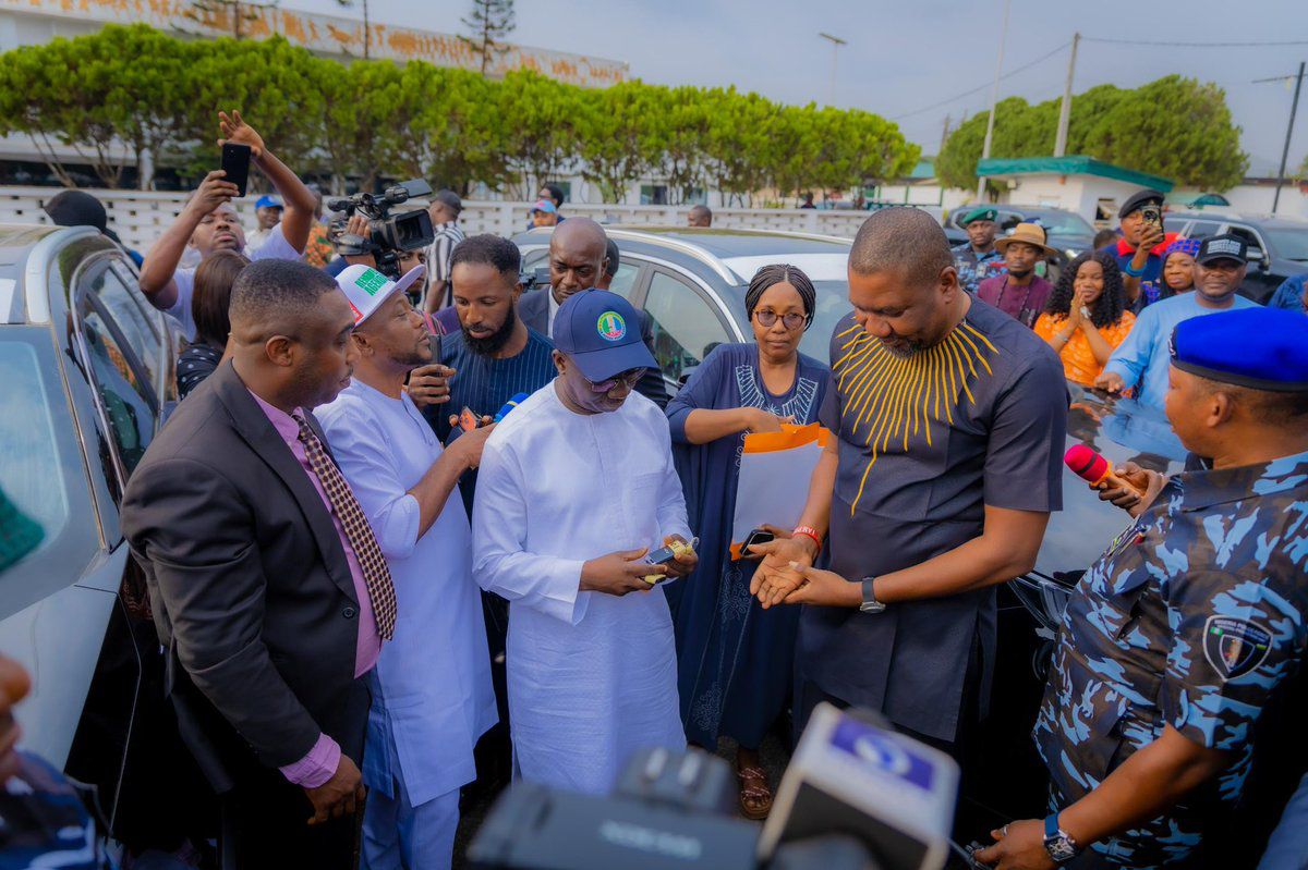 Gov Okpebholo rewards Staff with vehicles for outstanding service