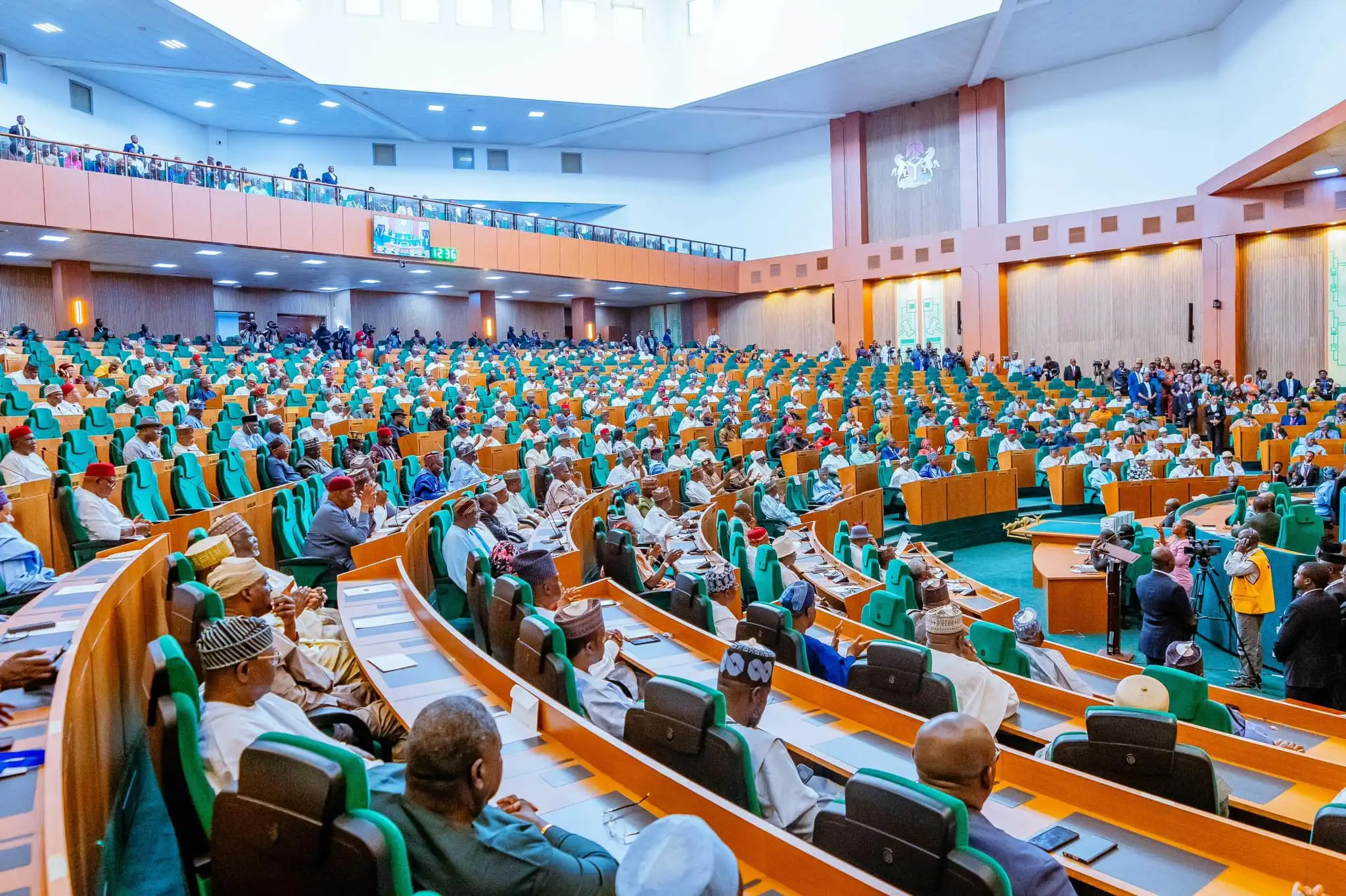 Reps panel pushes for 6 percent HOSTCOM fund