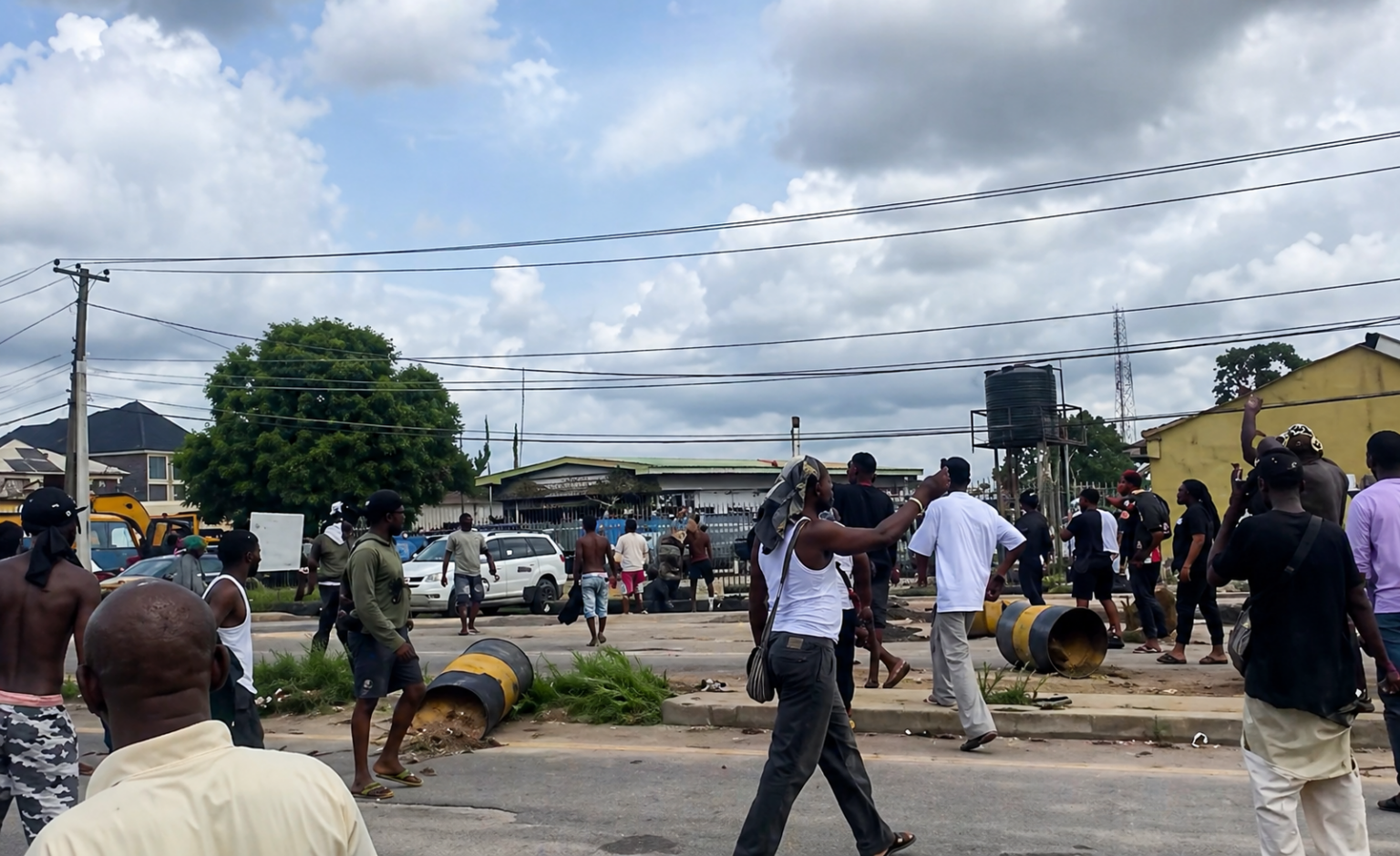 Delta police shooting: Protesters storm Effurun Police Command
