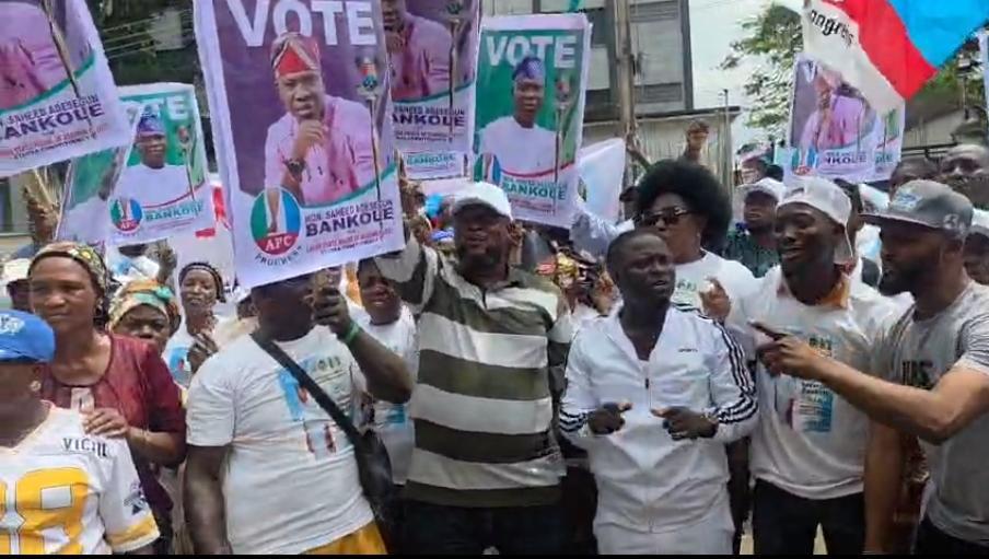 Democracy day: Eti-Osa APC constituents rally support