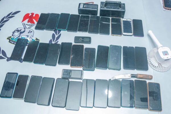 Police arrest suspected stolen-phone receiver with 36 handsets